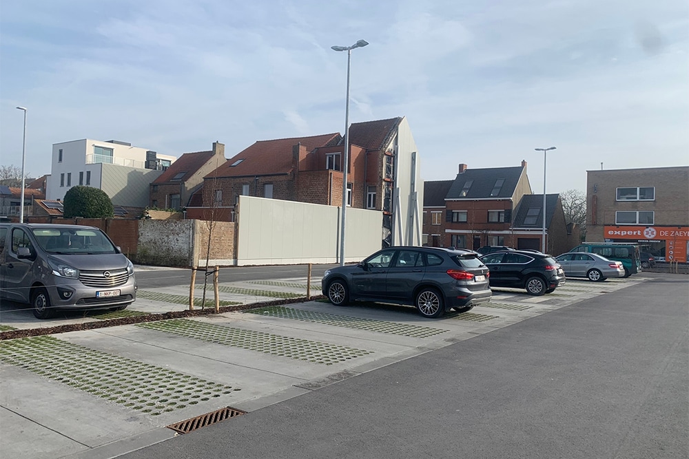 Une nouvelle dalle à gazon plus robuste et plus facile à placer